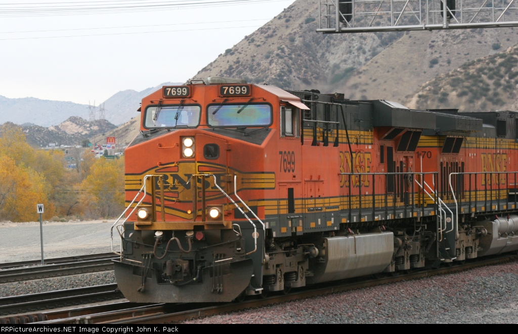 BNSF 7699